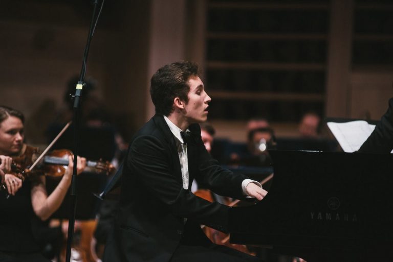 Валентин Малинин: «Чтобы музыка жила, её нужно исполнить по-настоящему»